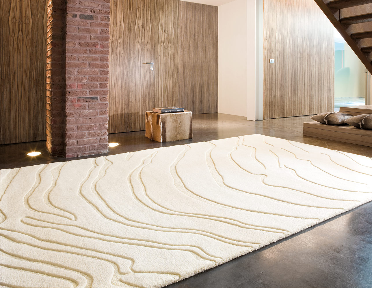 Which rug can go under chairs?